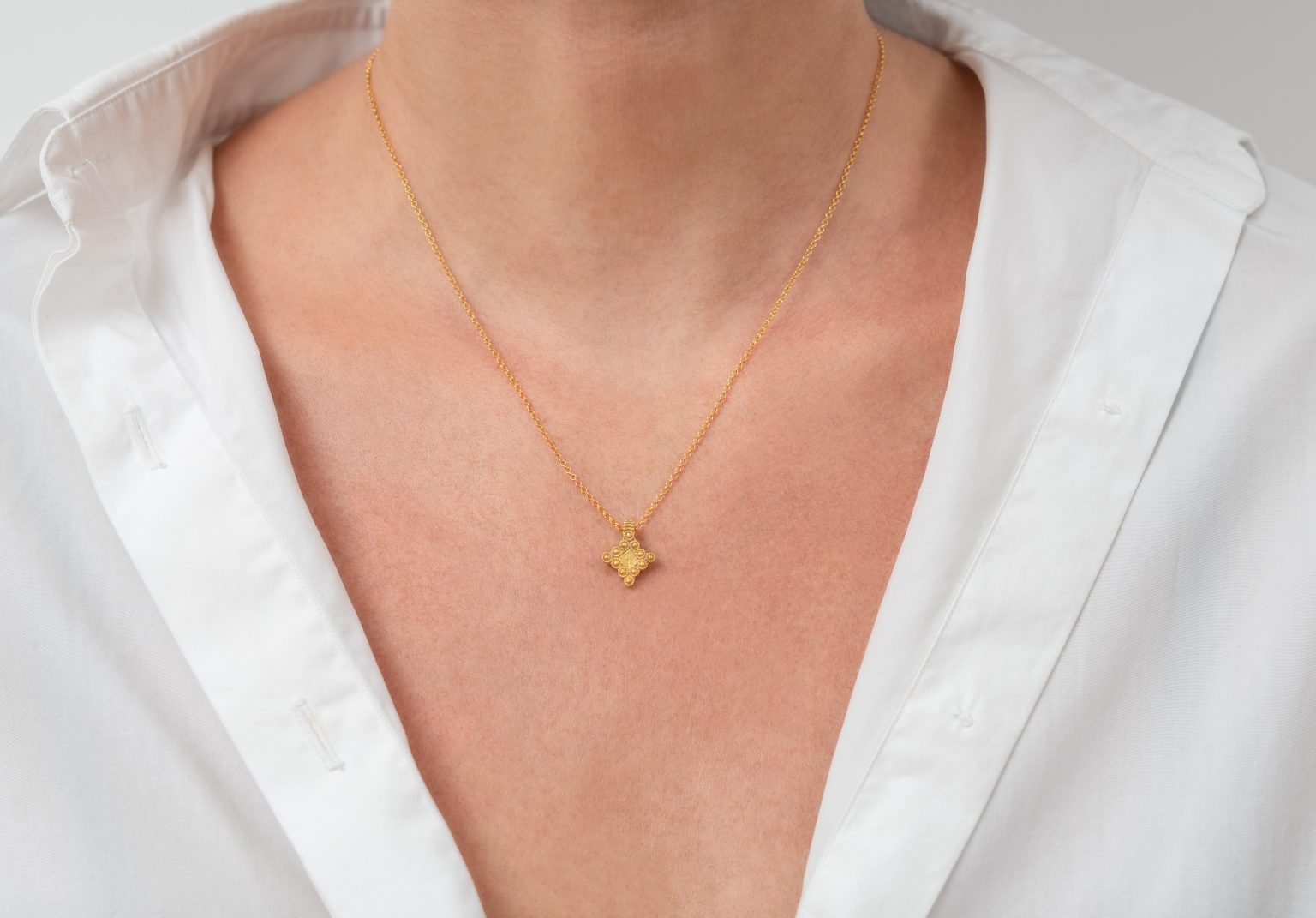 Rhombic Pendant - CHRONOS