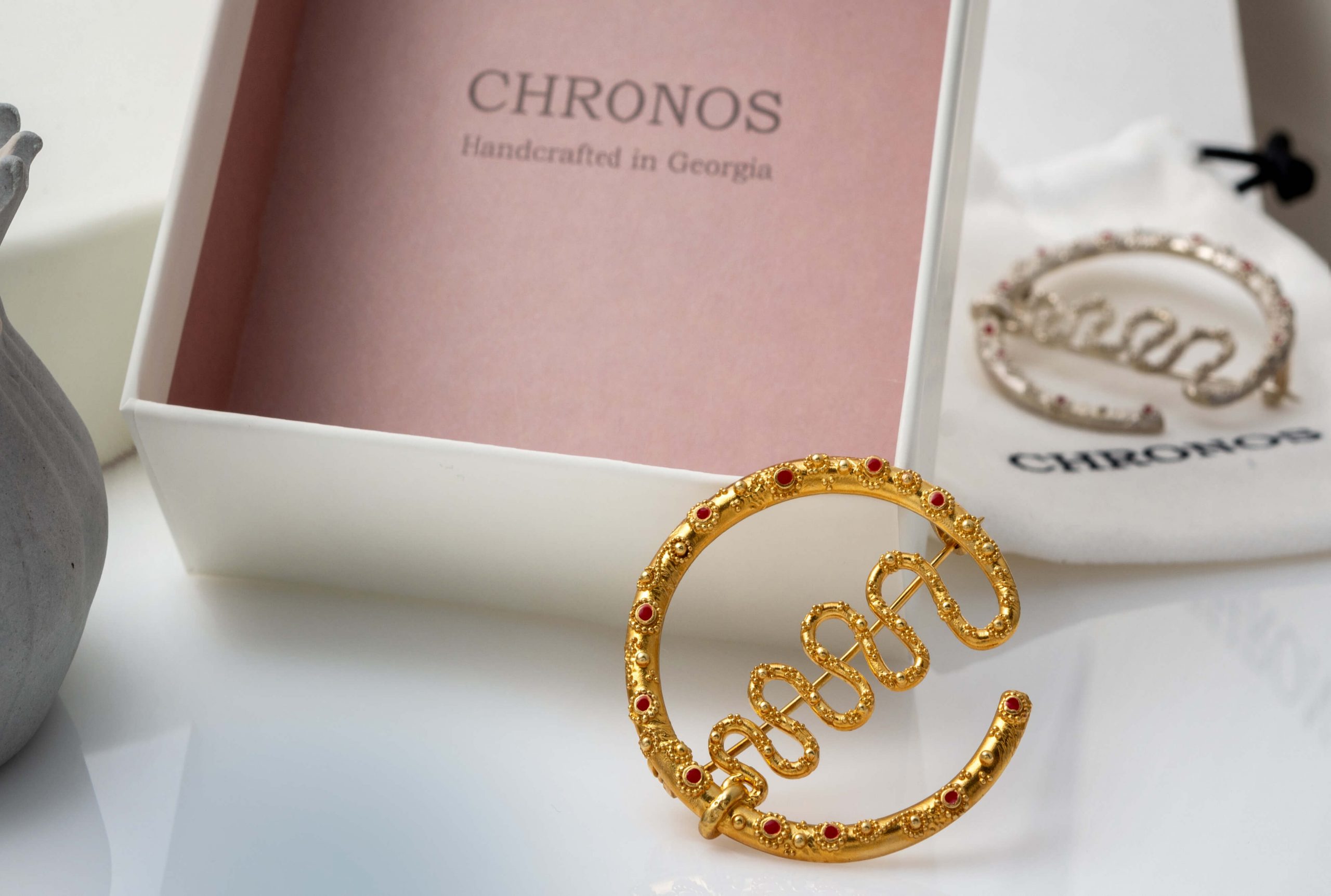 CHRONOS - Timeless Luxury